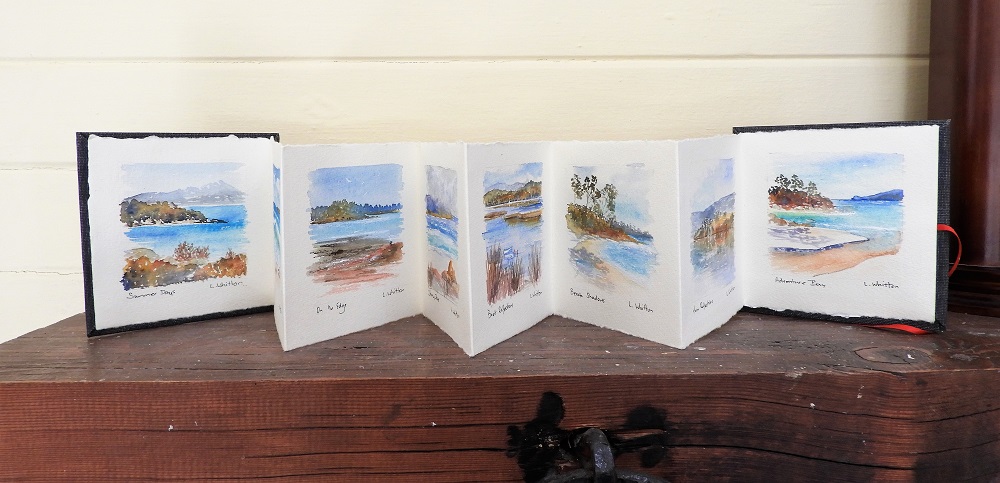 A small art book – Lindy Whitton Studio